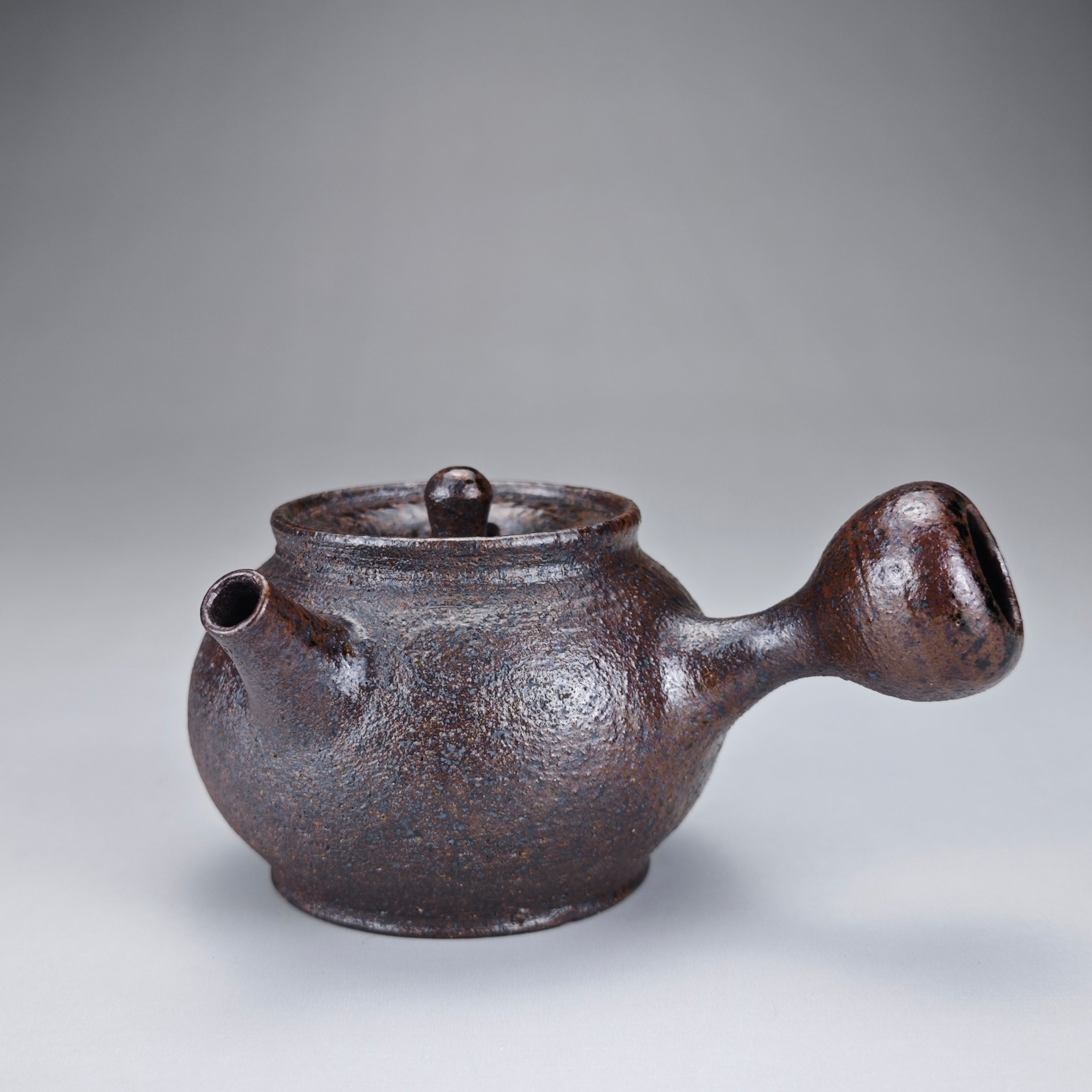 Wood Fired Dark Ash Side Handle Nixing Teapot by Li Wenxin 李文新柴烧侧把壶 10 – MudandLeaves
