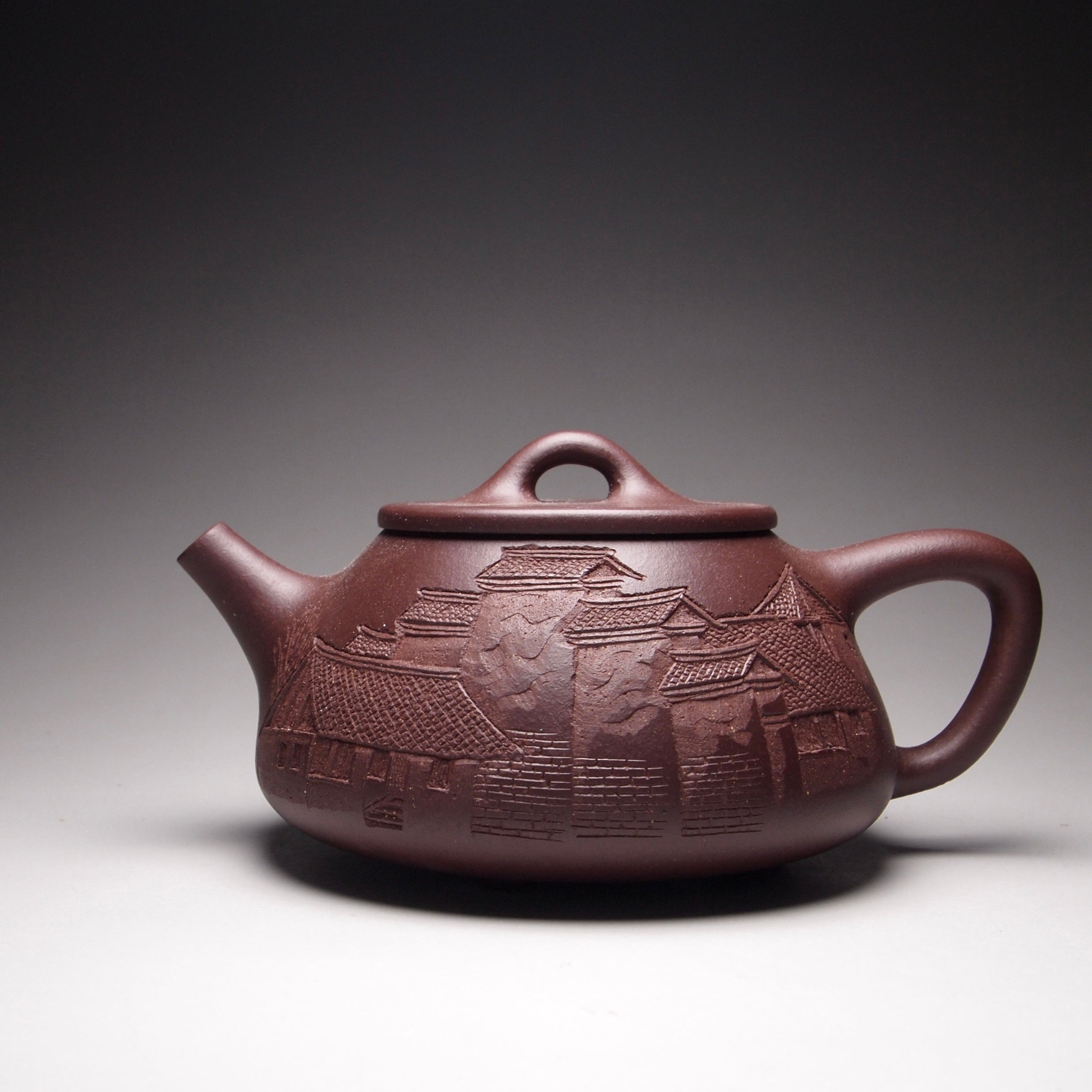 Lao Zini Pinggai Shipiao Yixing Teapot with Carvings of a Village 老紫泥平 – MudandLeaves