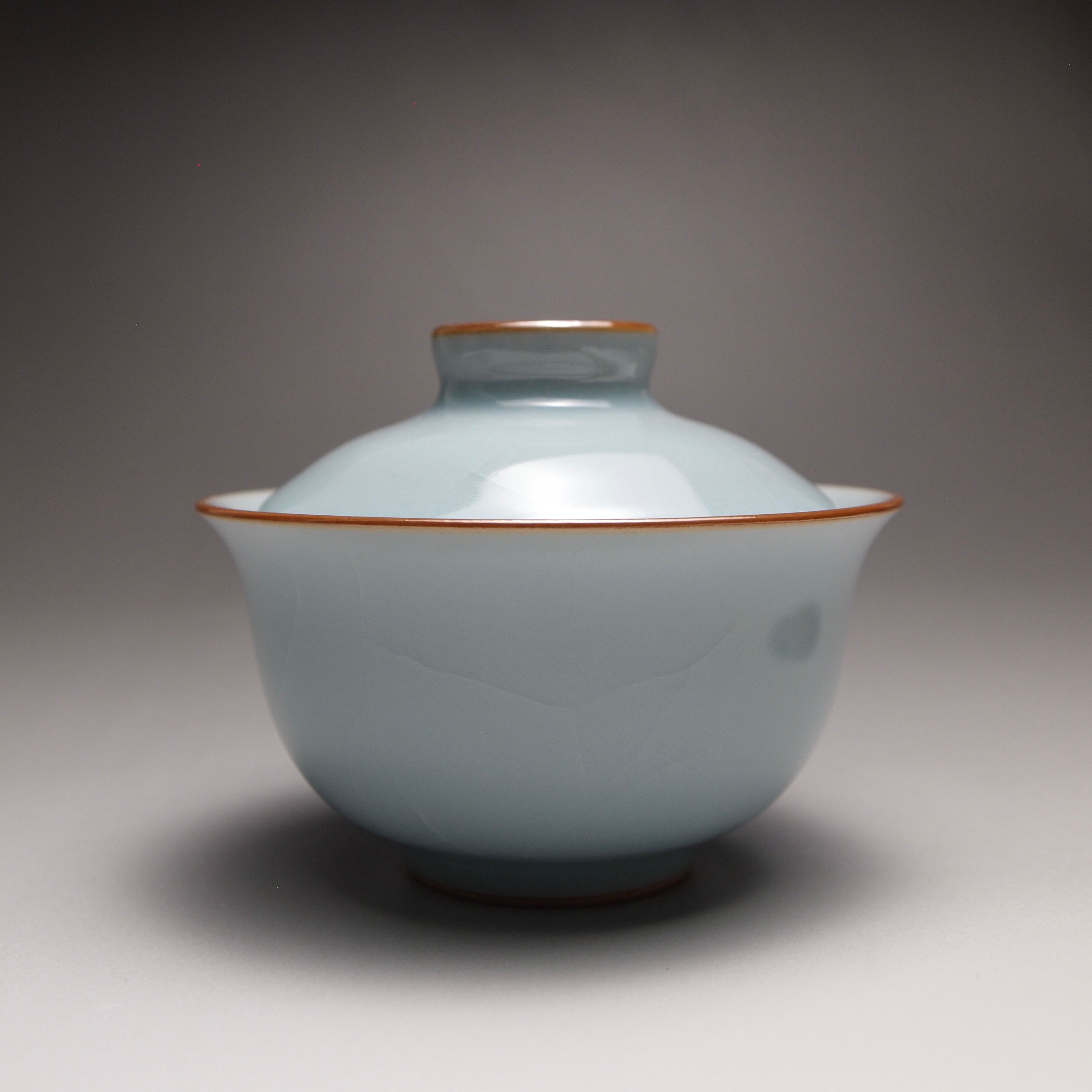 Azure Ruyao Fuyuan Gaiwan 汝窑天青福圆盖碗 – MudandLeaves