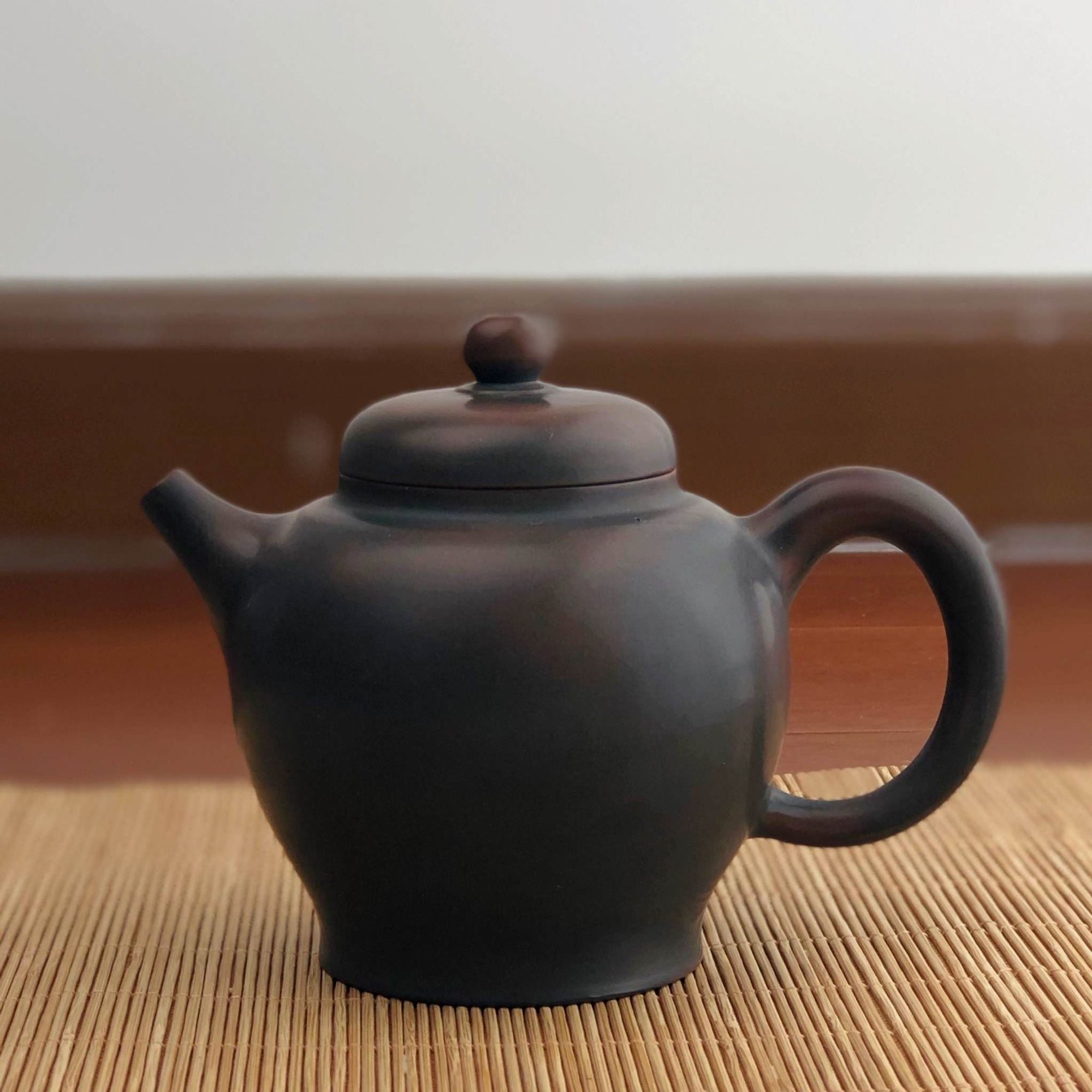 230ml Baoping Teapot by Zhou Yujiao – MudandLeaves